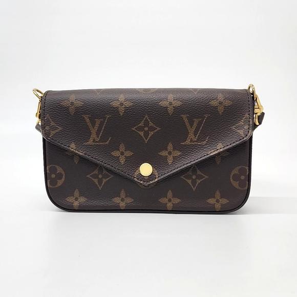 Louis Vuitton | Bags | Louis Vuitton Pochette Strap Go M809 | Poshmark